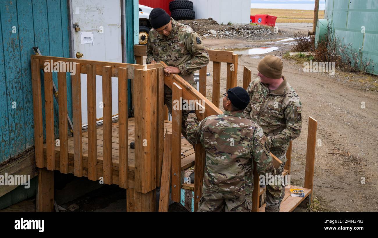 Alaska Army National Guard Sgt. Dempsey Woods, Alaska Air National ...