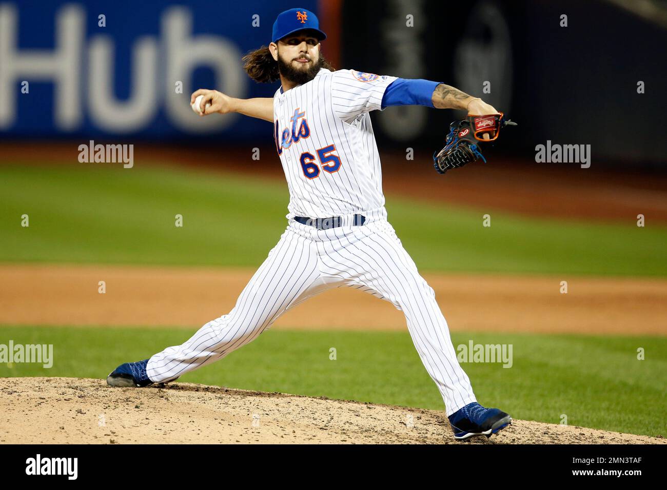 New York Mets pitcher Robert Gsellman delivers a pitch during the ...