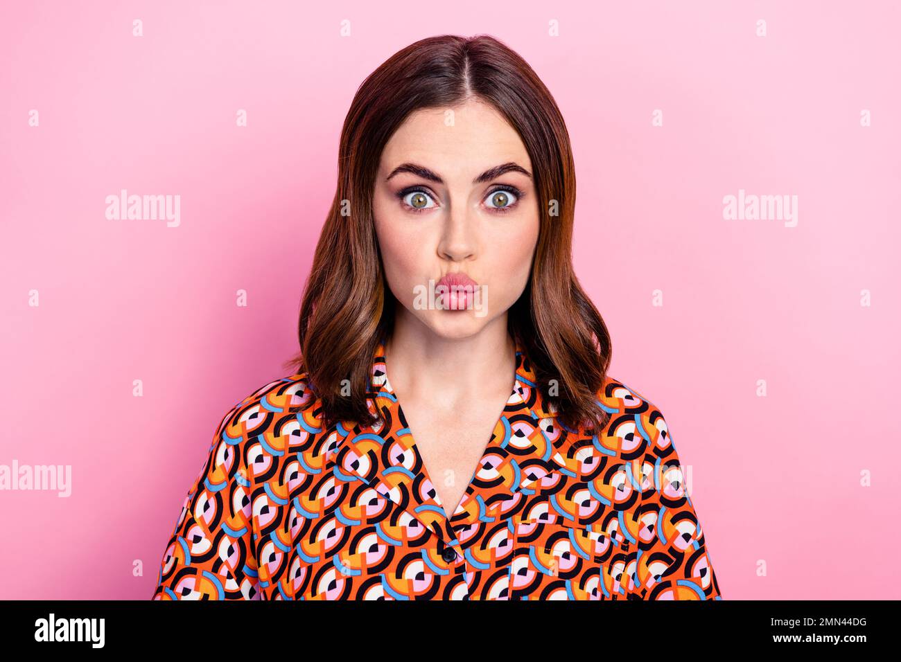Photo portrait of attractive young woman pouted lips plump lips air ...