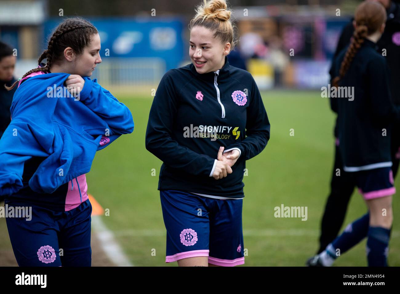 Mia cruickshank hi-res stock photography and images - Alamy