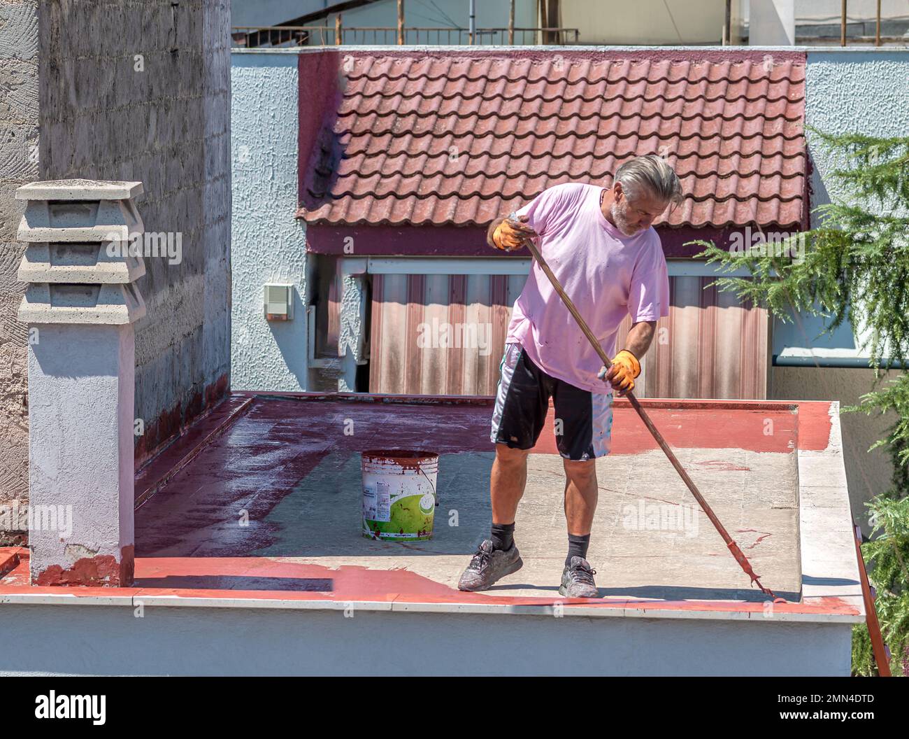 Building resins for waterproofing terraces, solving infiltration ...
