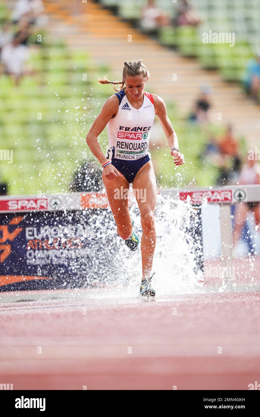 Flavie RENOUARD participating in the 3000m steeplechase of the European ...