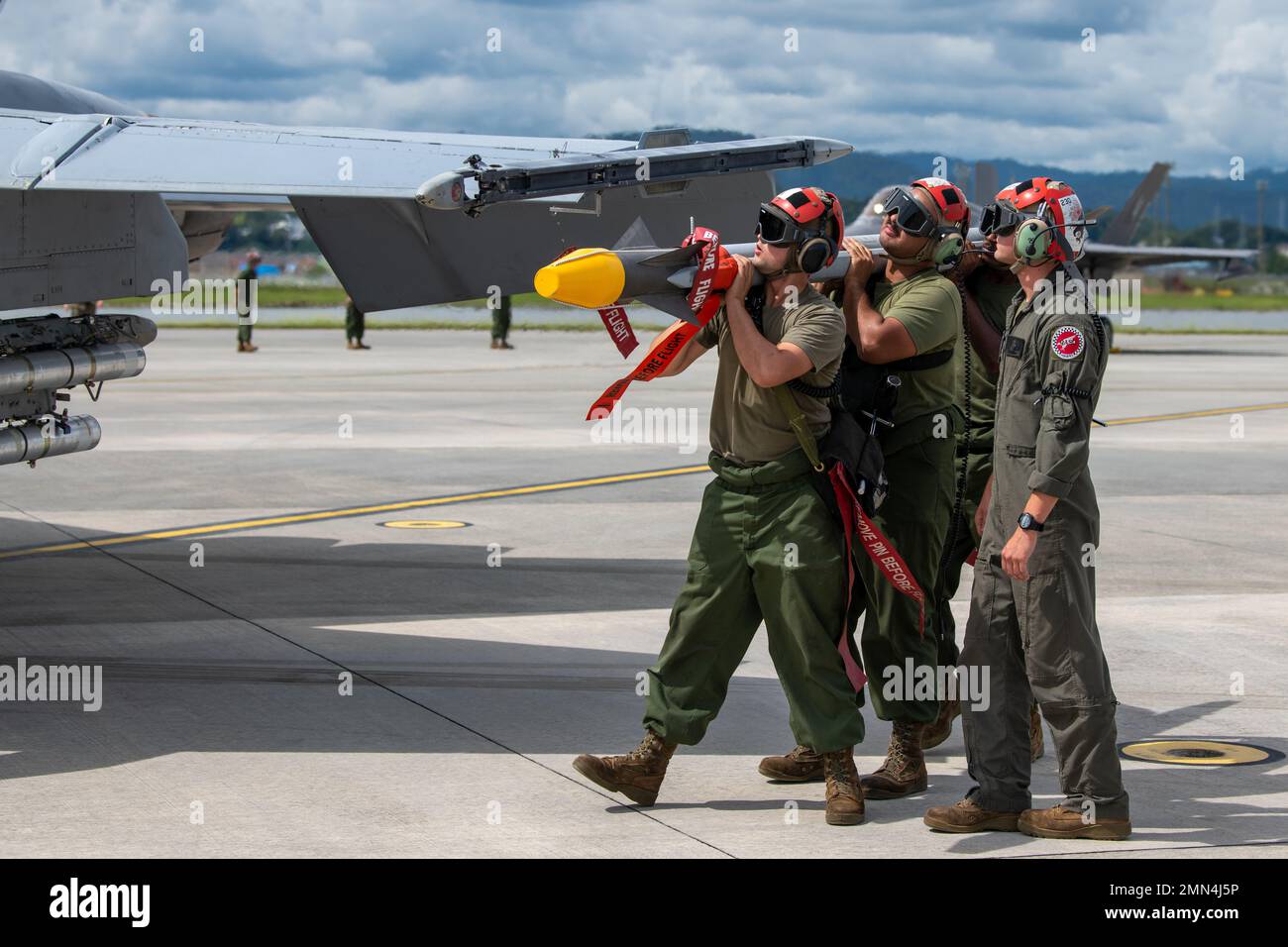 U.S. Marines with Marine All Weather Fighter Attack Squadron (VMFA(AW ...