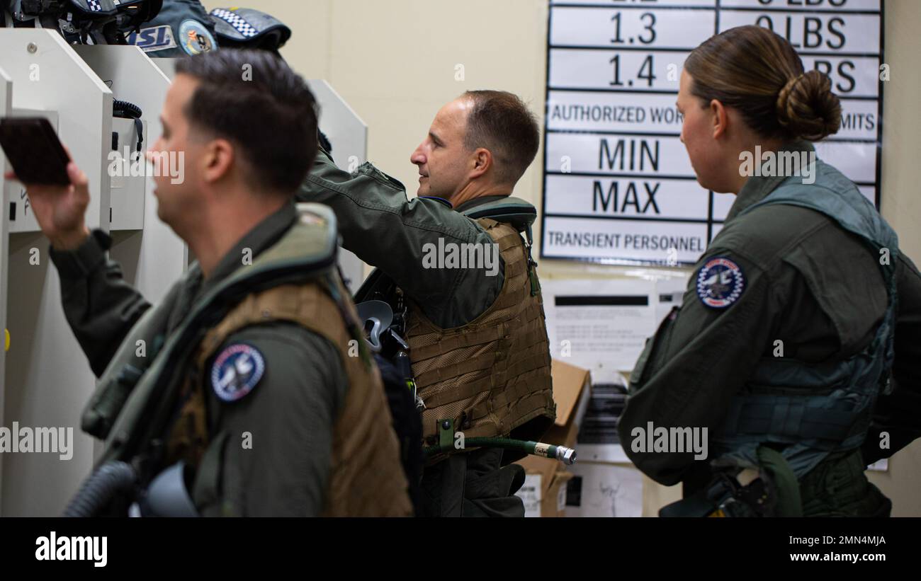 U.S. Marines with Marine All Weather Fighter Attack Squadron (VMFA(AW ...