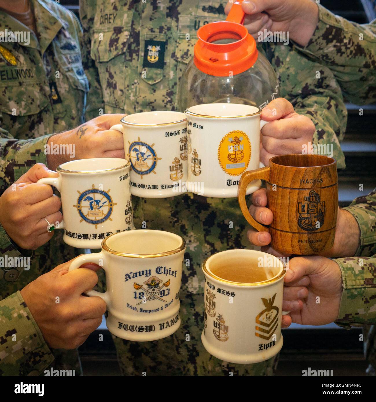 GREAT LAKES, Ill. (Sept. 28, 2022) Chief Petty Officers from Naval ...