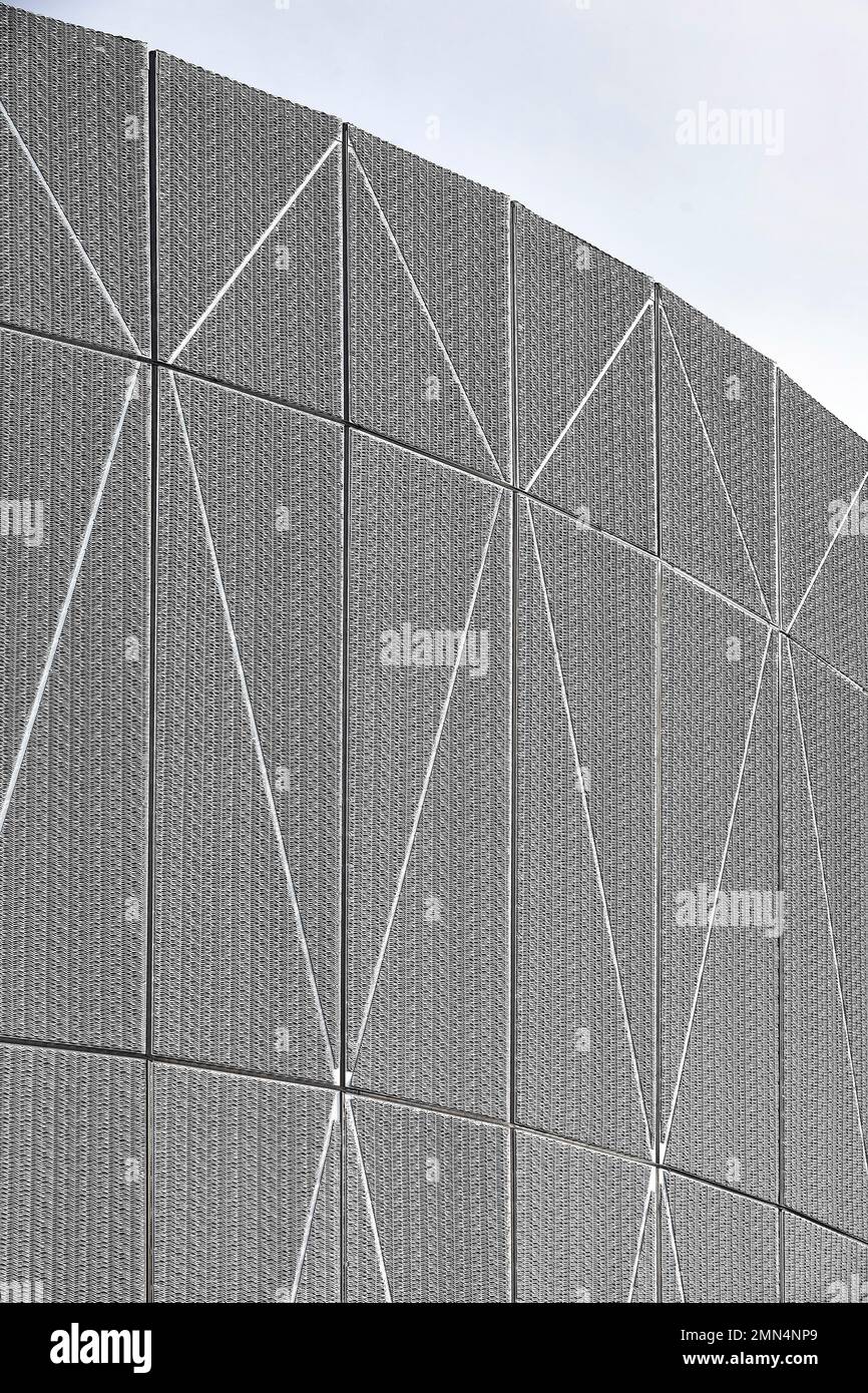 Aluminium Mesh Facade