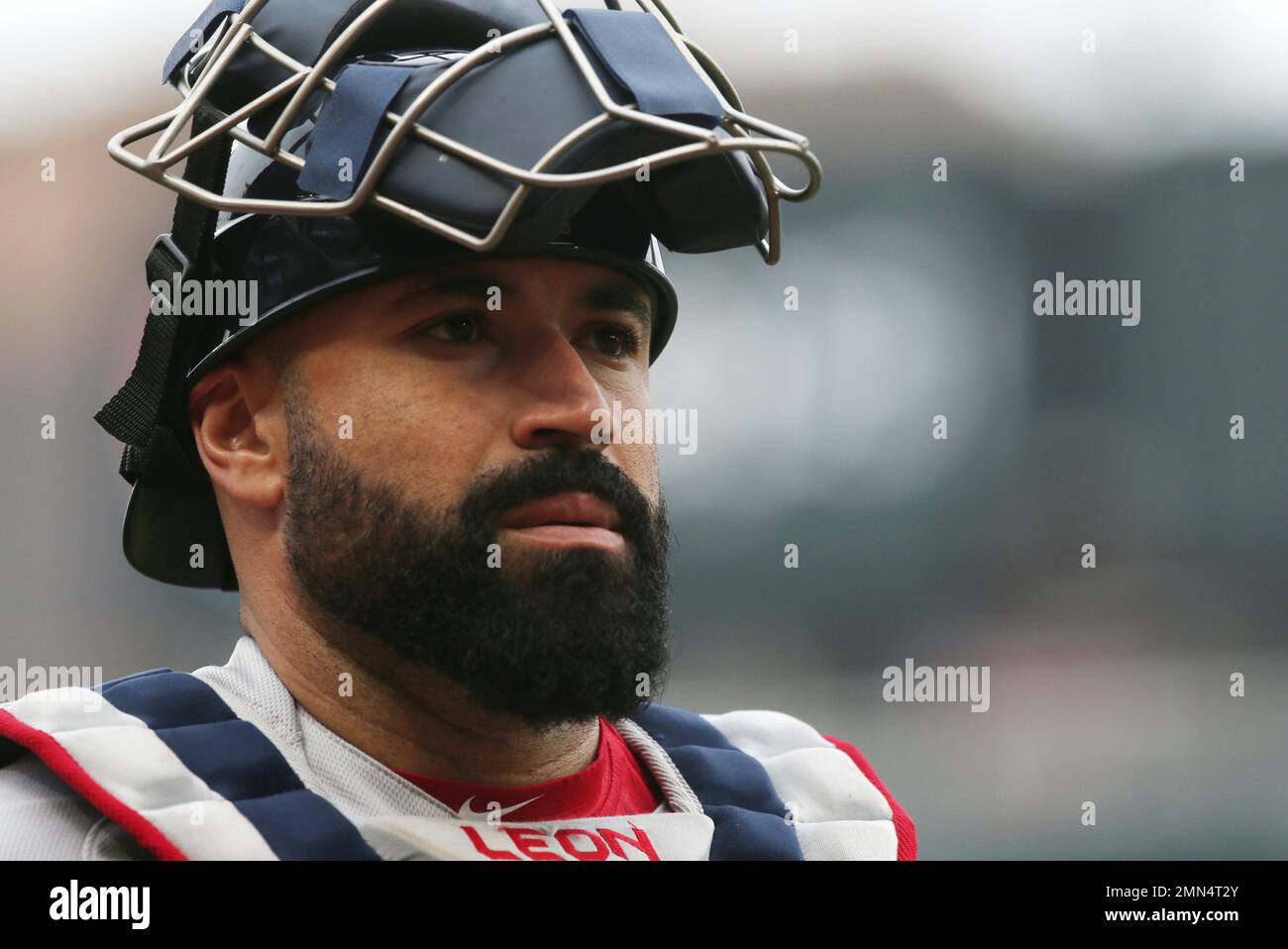 Boston Red Sox's Sandy Leon catches against the Minnesota Twins in a ...