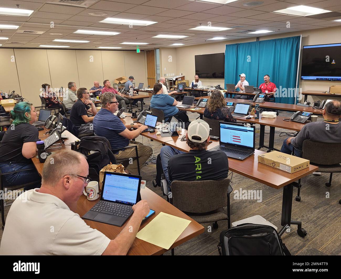 Volunteers with Portland District, U.S. Army Corps of Engineers learn ...