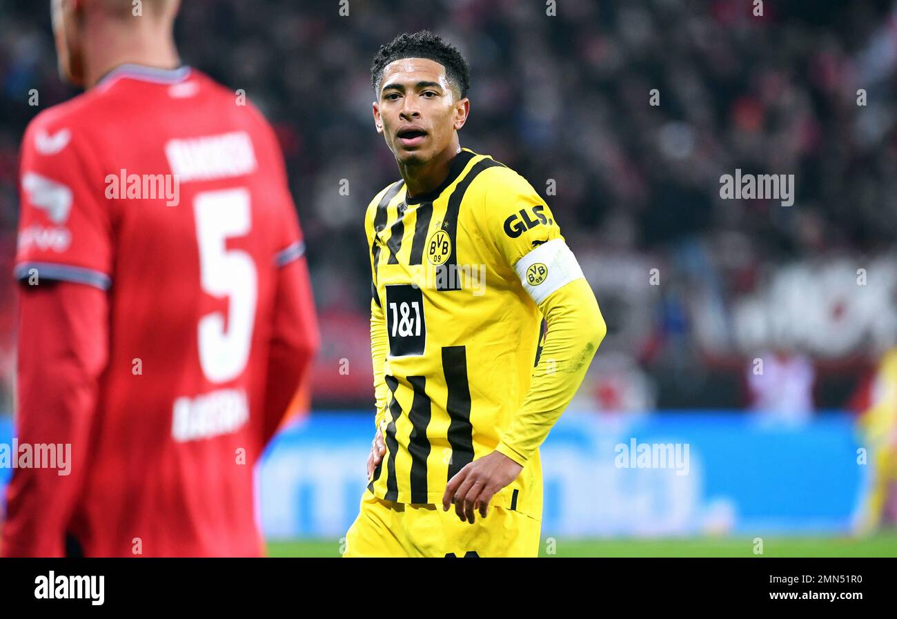 Bundesliga, BayArena Leverkusen; Bayer Leverkusen vs Borussia Dortmund ...