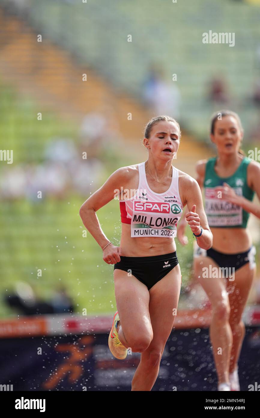 Elizabeth Bird participating in the 3000m steeplechase of the European ...