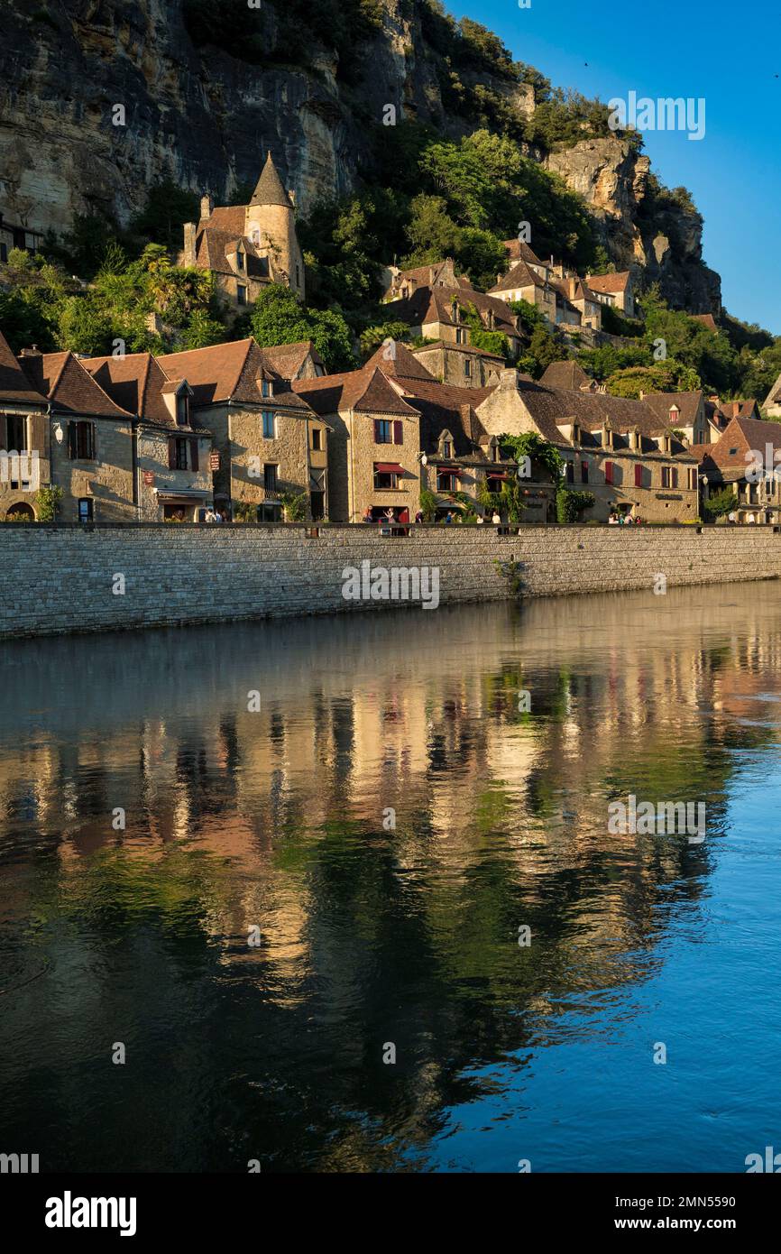 Dordogne river sarlat hi-res stock photography and images - Alamy