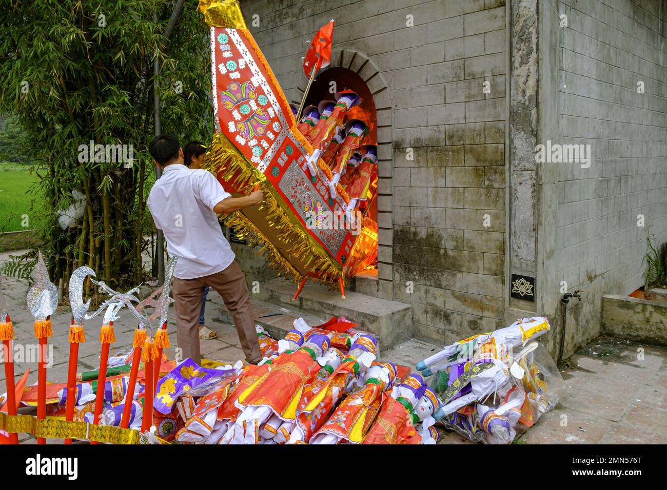 Coc ceremony hi-res stock photography and images - Alamy