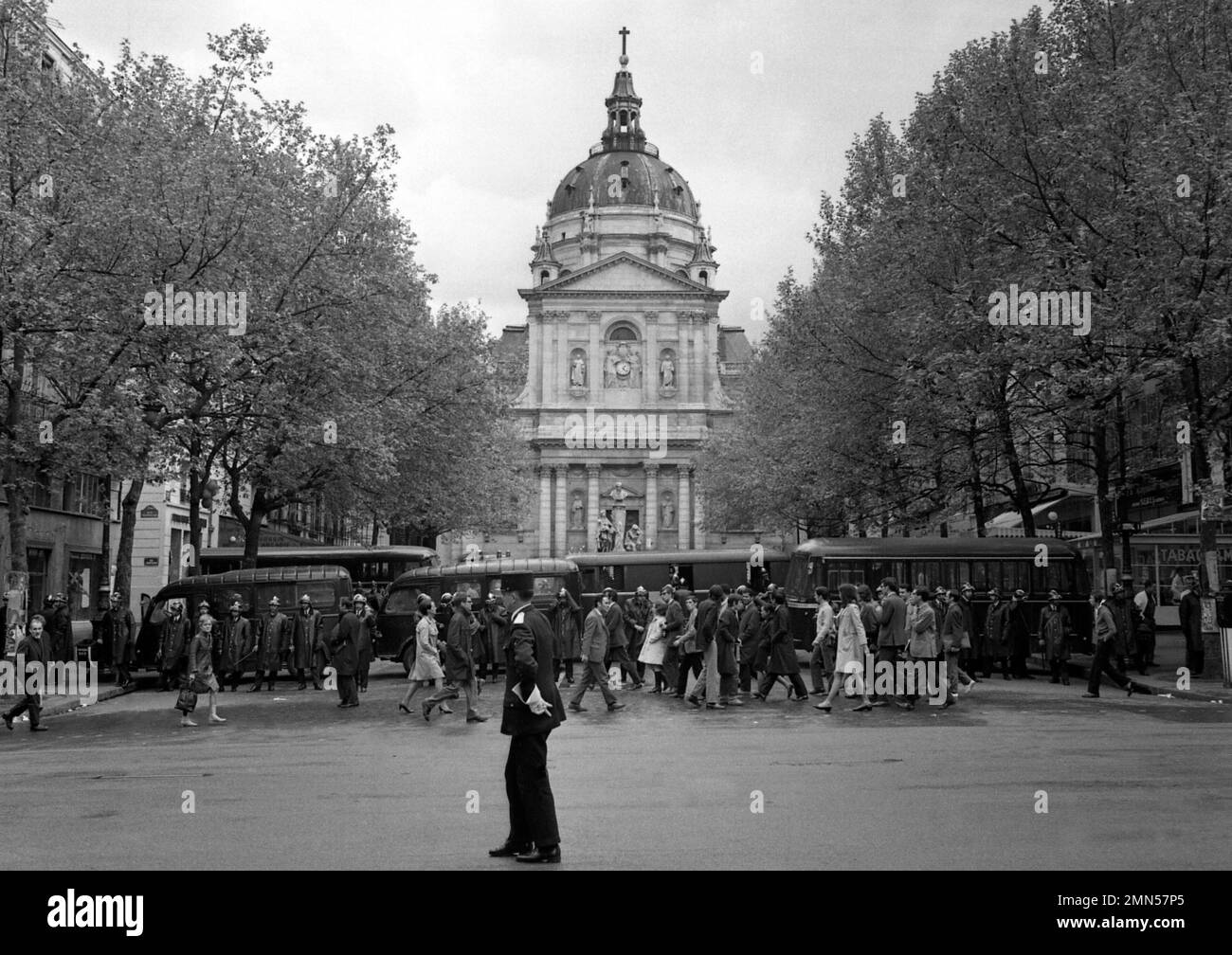Police officers and their vans create a blockade after the student ...