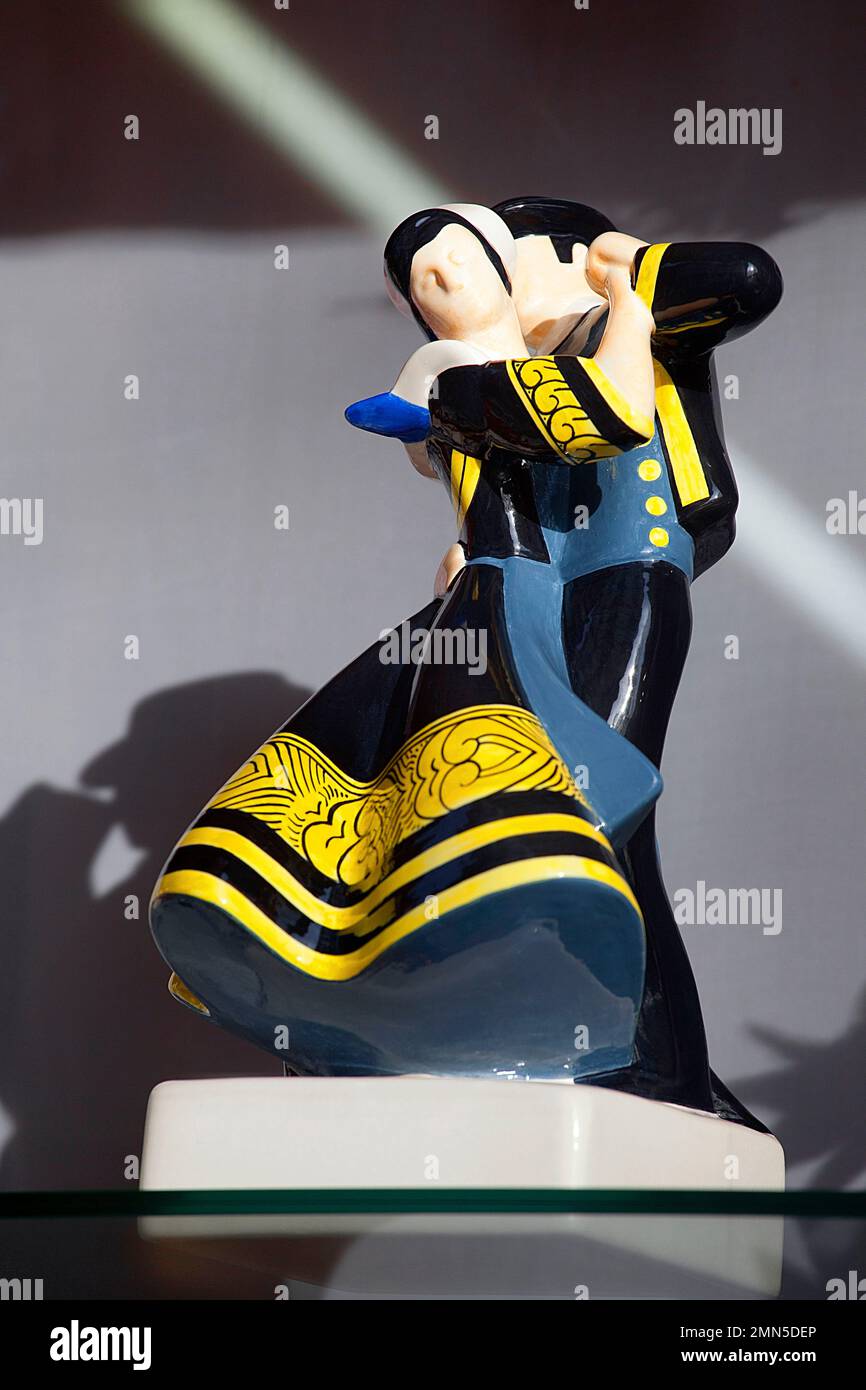 Quimper pottery hi-res stock photography and images - Alamy