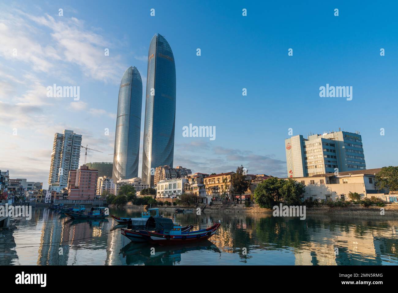 Modern skyscrapers water channel boats hi-res stock photography and ...