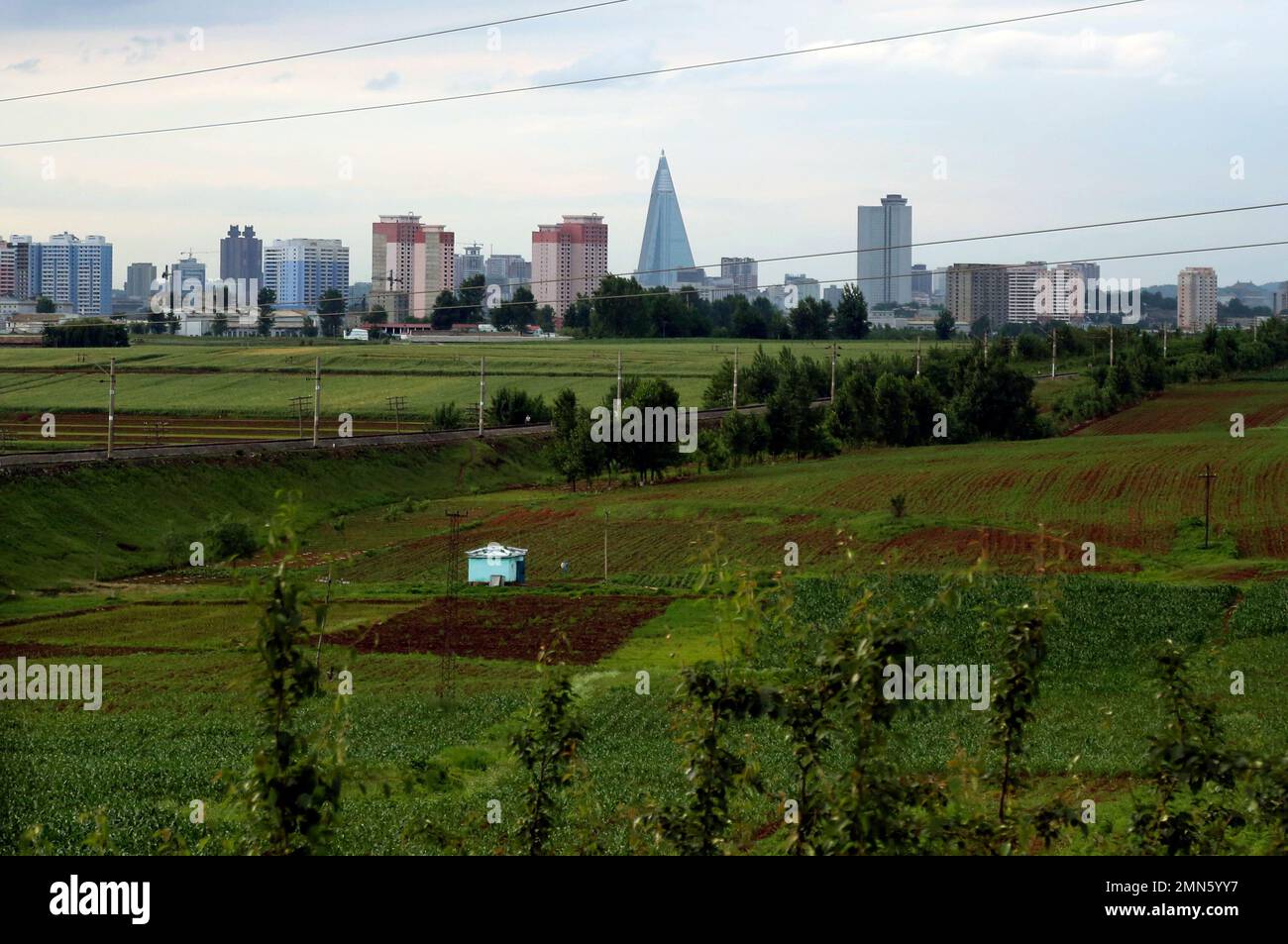 The Pyongyang skyline where the 105-story pyramid-shaped Ryugyong Hotel ...
