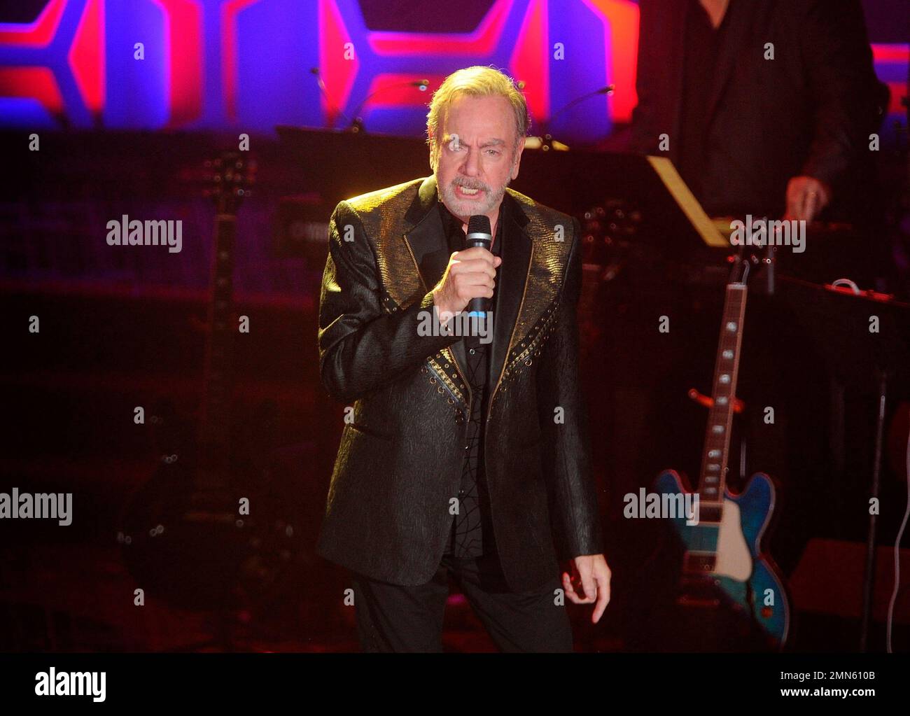 Neil Diamond performs during the 49th annual Songwriters Hall of Fame ...