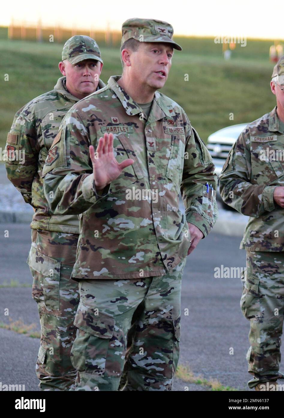 Col. Lee Hartley, 134th Air Refueling Wing commander, briefs Airmen ...