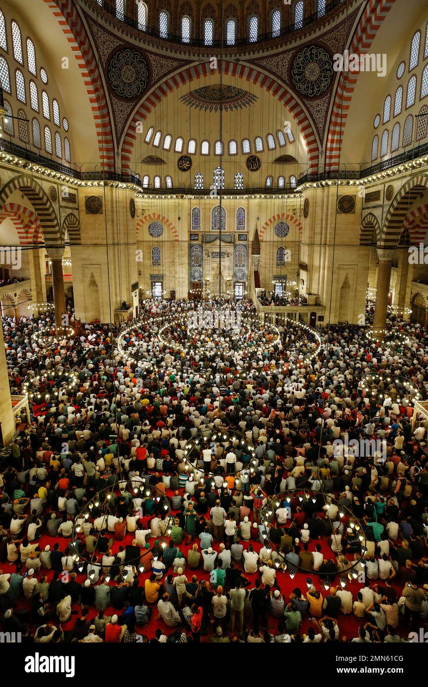 Turkey's Muslims offer prayers during the first day of Eid al-Fitr ...