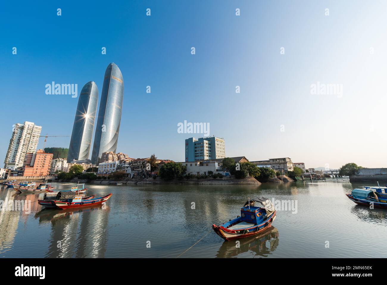 Modern skyscrapers water channel boats hi-res stock photography and ...