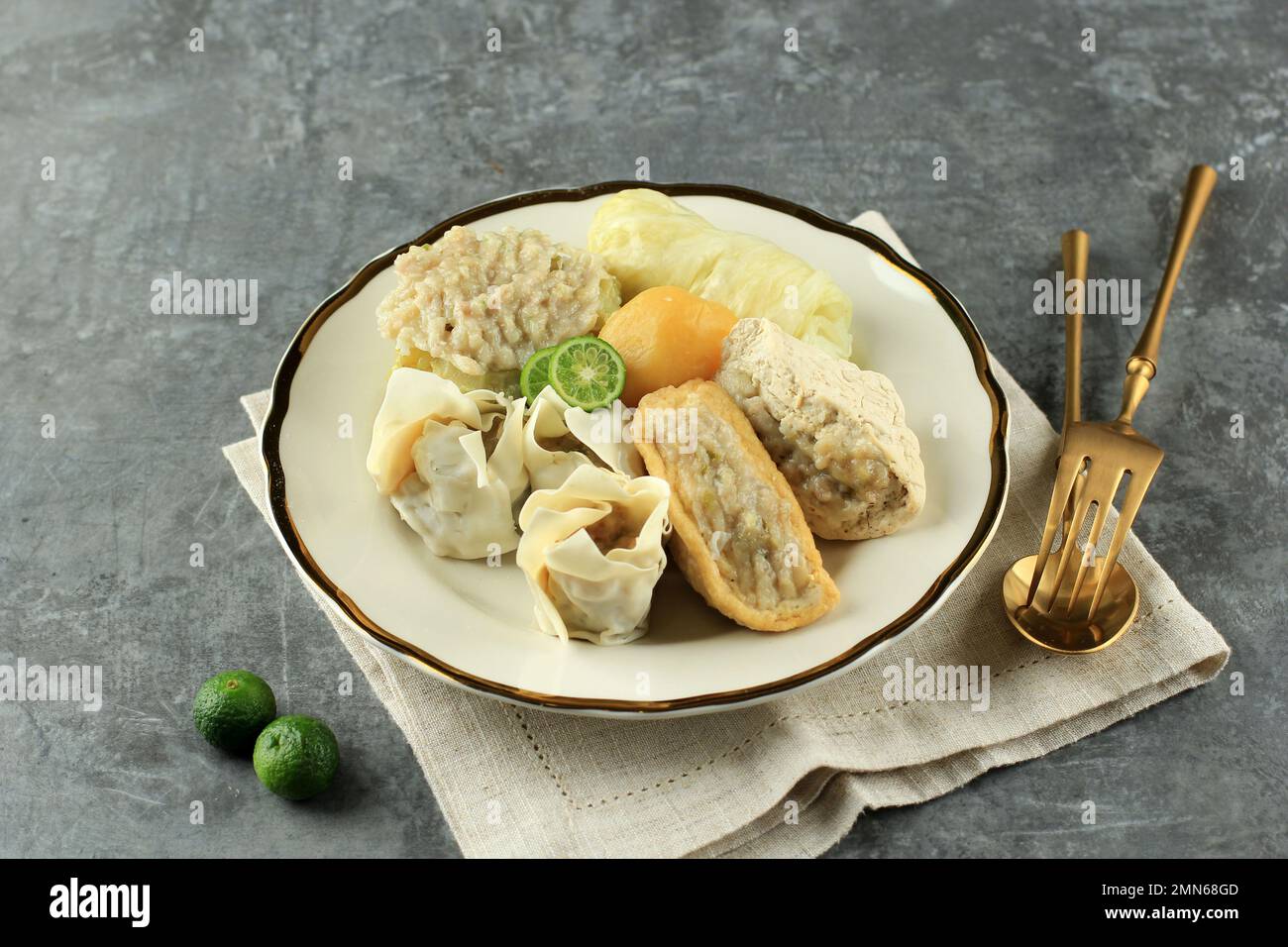 Tahu baso hi-res stock photography and images - Alamy