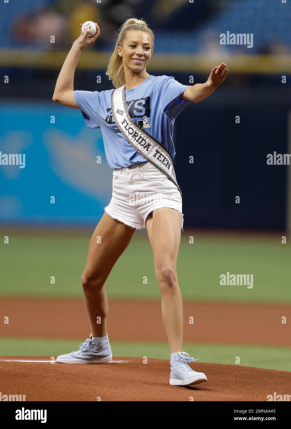 Lou Schieffelin, Miss Florida Teen USA, throws out the ceremonial first ...
