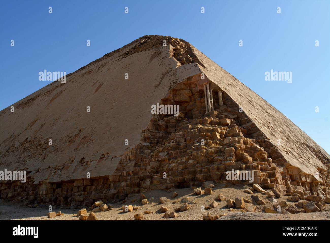 The Bent Pyramid of king Sneferu, A unique example of early pyramid ...