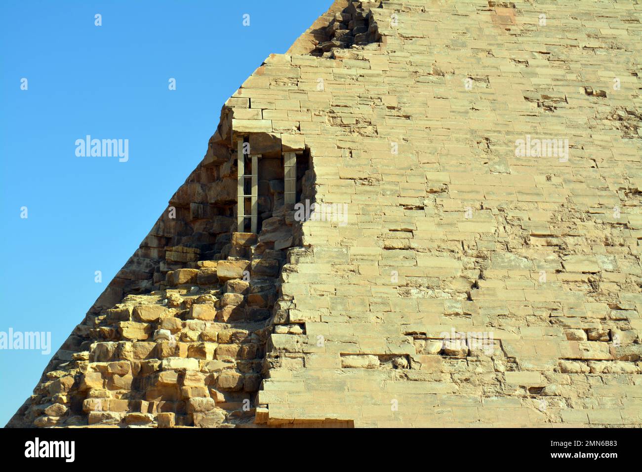 The Bent Pyramid of king Sneferu, A unique example of early pyramid ...