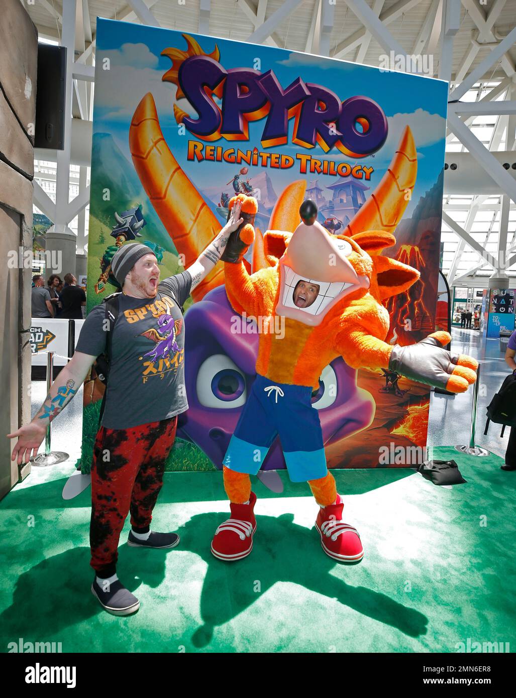 IMAGE DISTRIBUTED FOR ACTIVISION - Crash Bandicoot poses with fan ...