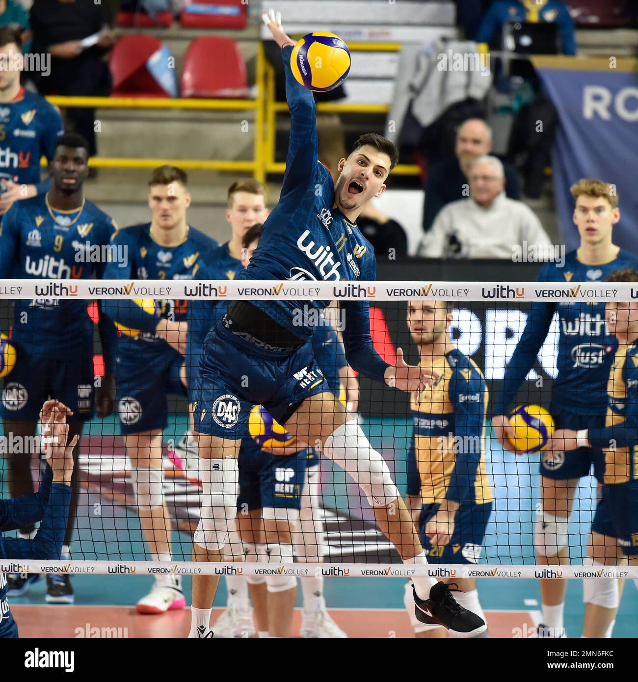 Pala AGSM-AIM, Verona, Italy, January 29, 2023, Aleks Grozdanov (WithU ...