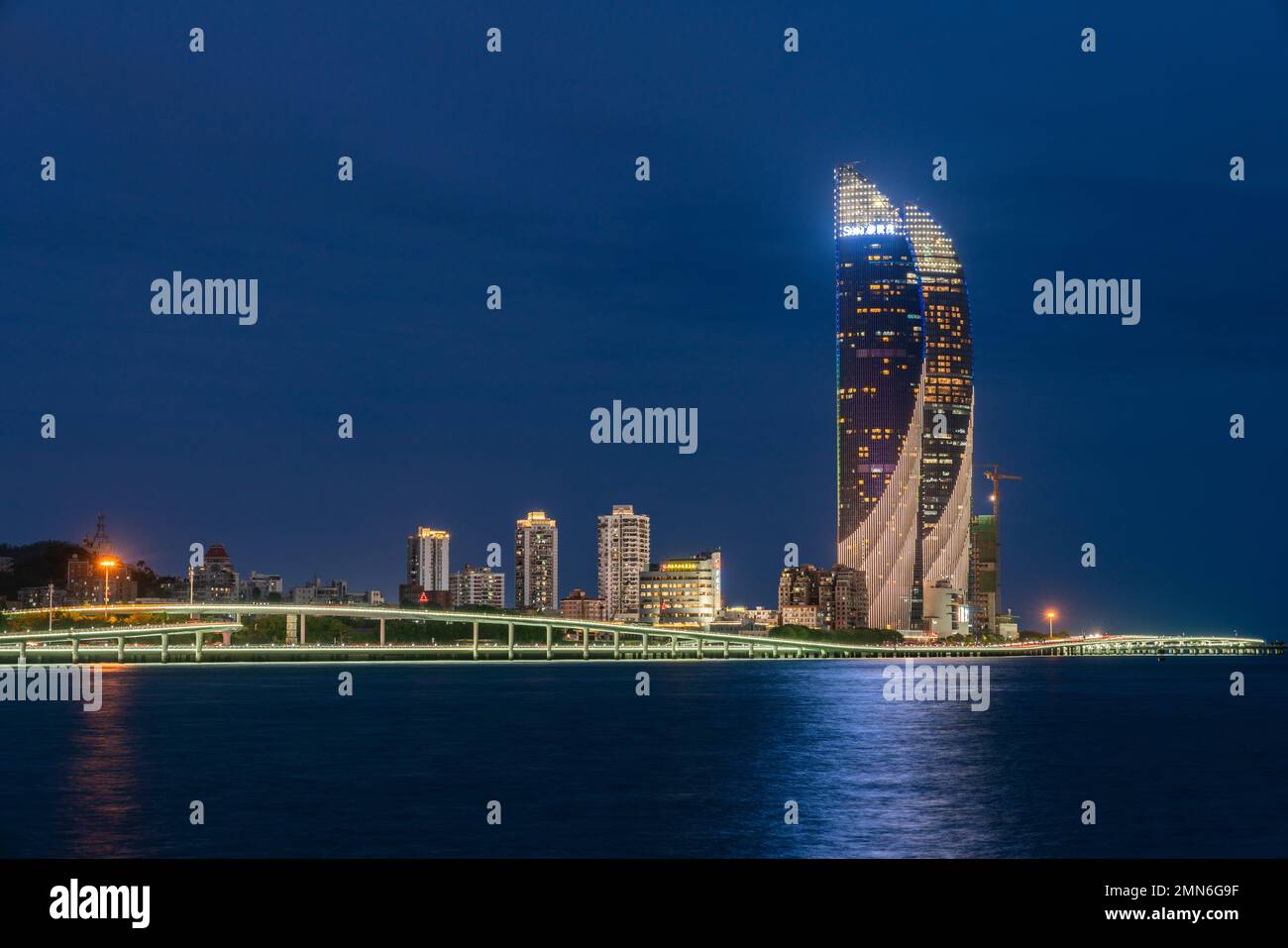 Shimao channel building hi-res stock photography and images - Alamy