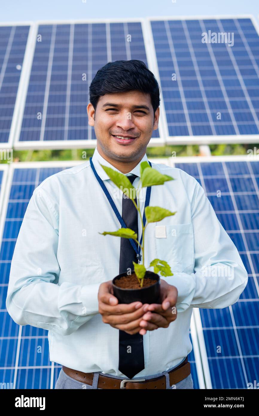 Agricultural engineer india hi-res stock photography and images - Alamy