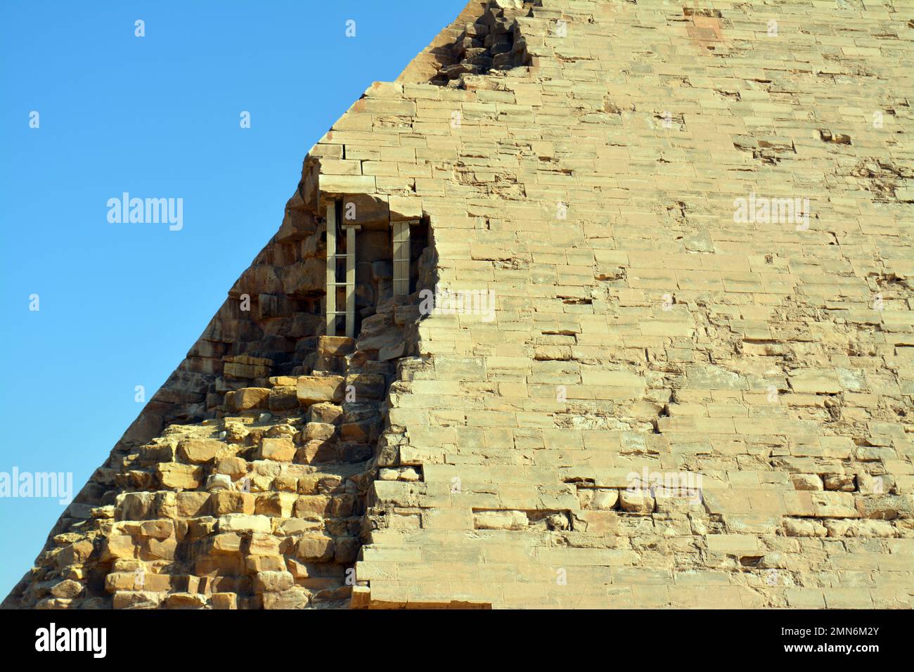 The Bent Pyramid of king Sneferu, A unique example of early pyramid ...