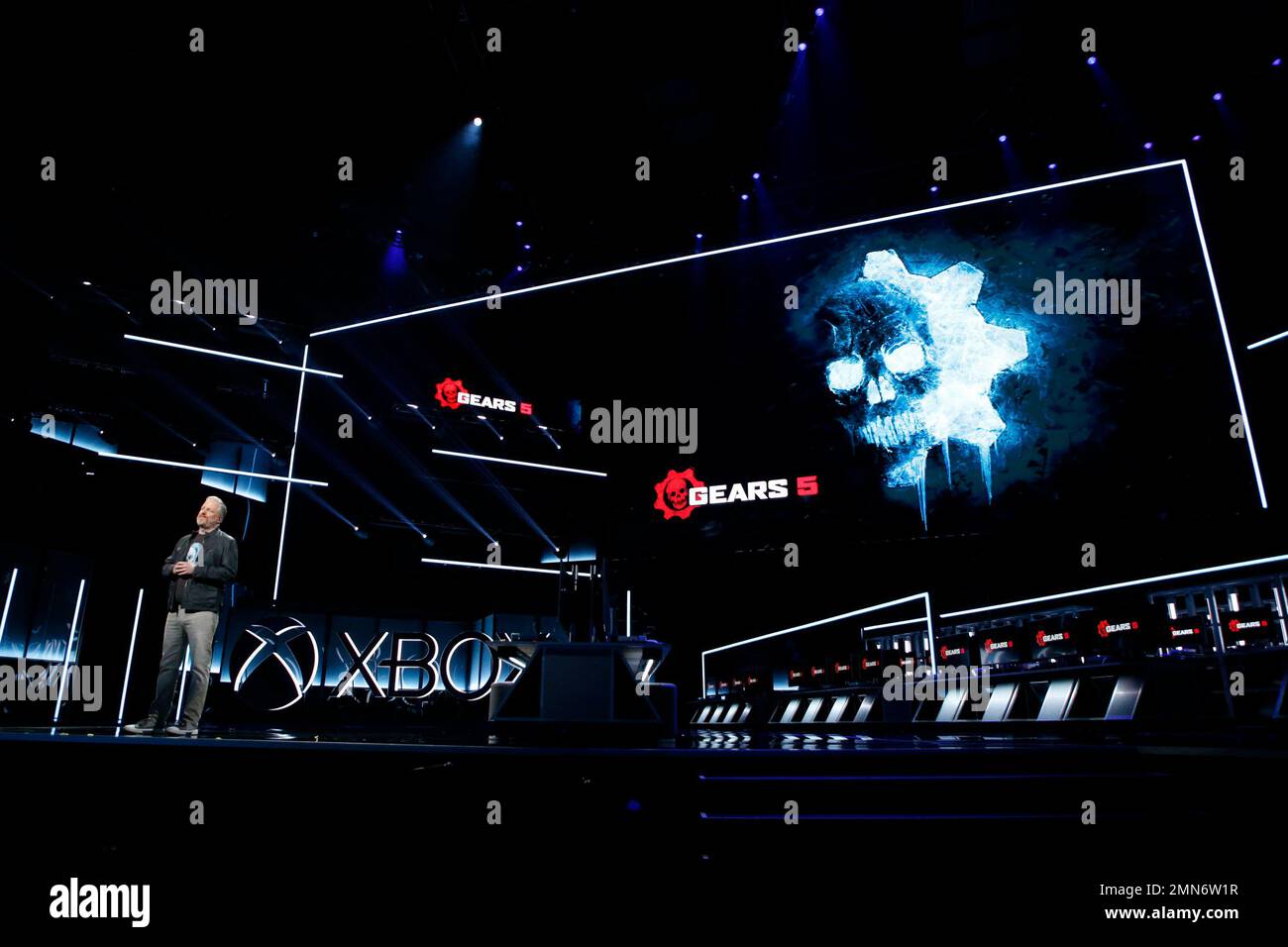 Rod Ferguson, Studio Head of The Coalition, unveils "Gears 5" at Xbox ...