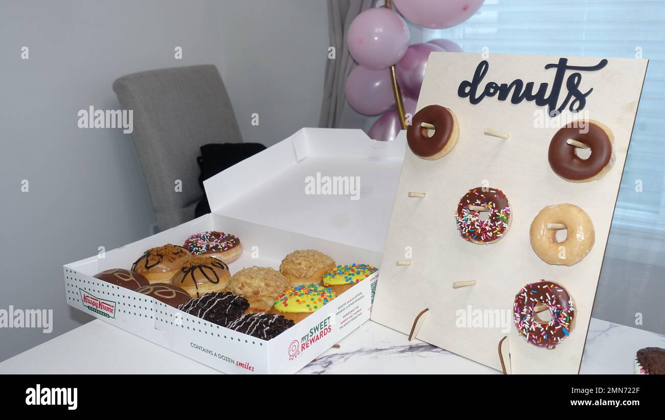 Kids party snacks hi-res stock photography and images - Alamy
