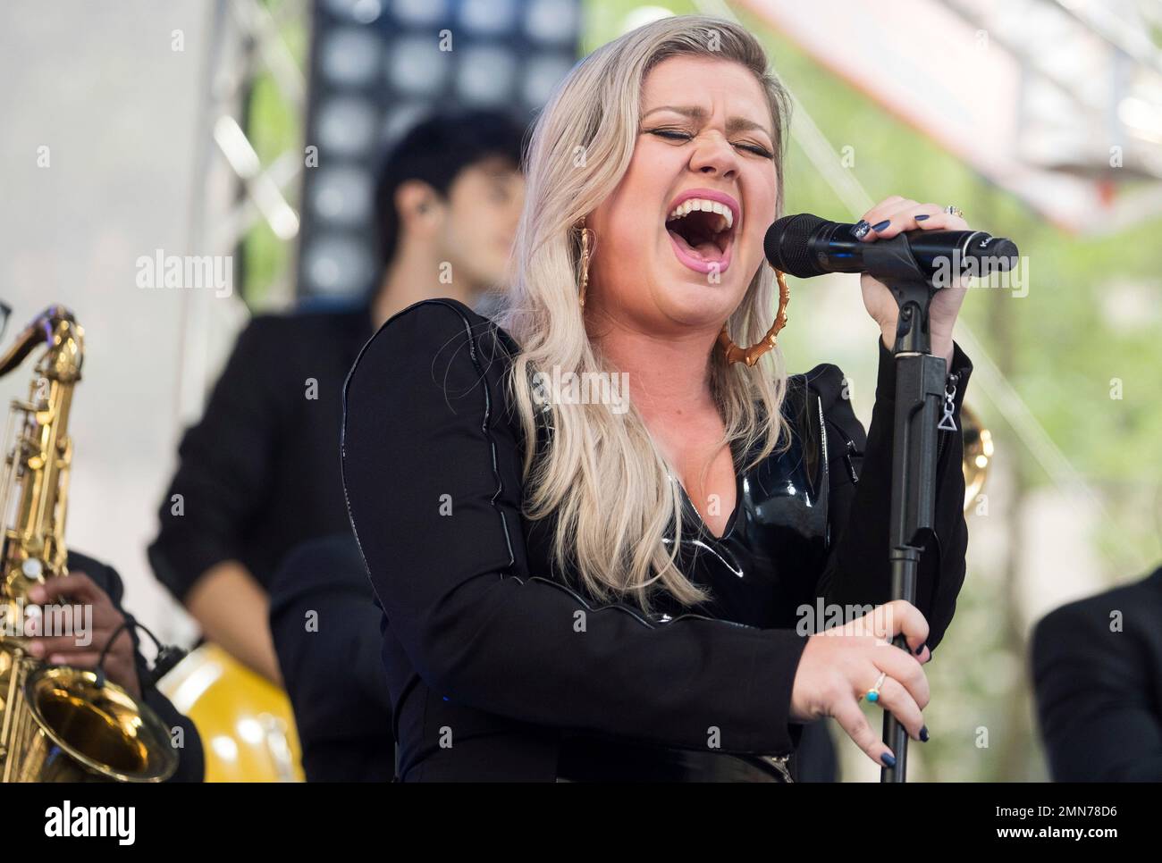 Kelly Clarkson performs on NBC's "Today" show at Rockefeller Plaza on ...