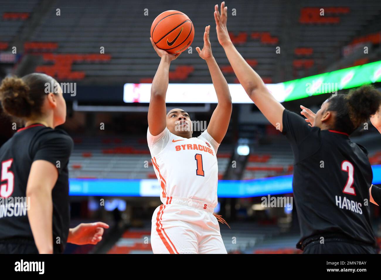January 29, 2023: Syracuse Orange guard Kennedi Perkins (1) shoots the ...