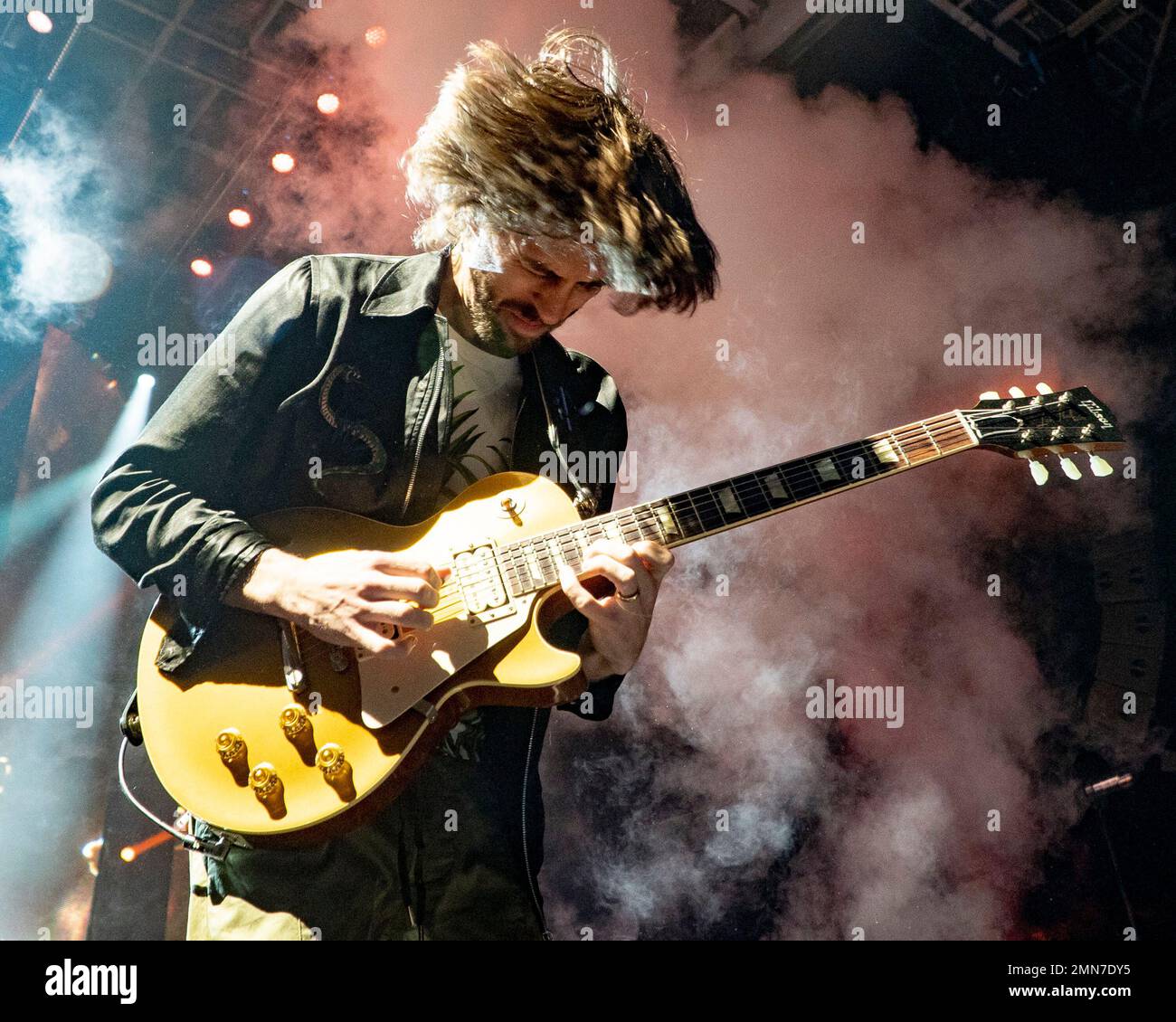 The American pop-rock band Imagine Dragons with lead guitarist Wayne ...