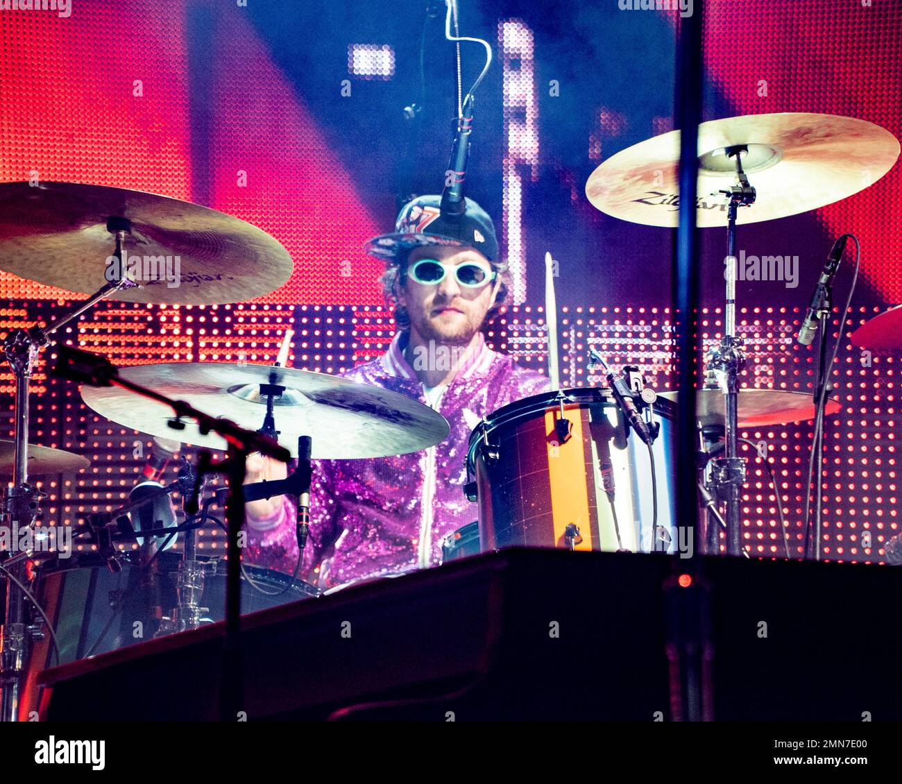 The American pop-rock band Imagine Dragons with drummer Daniel Platzman ...