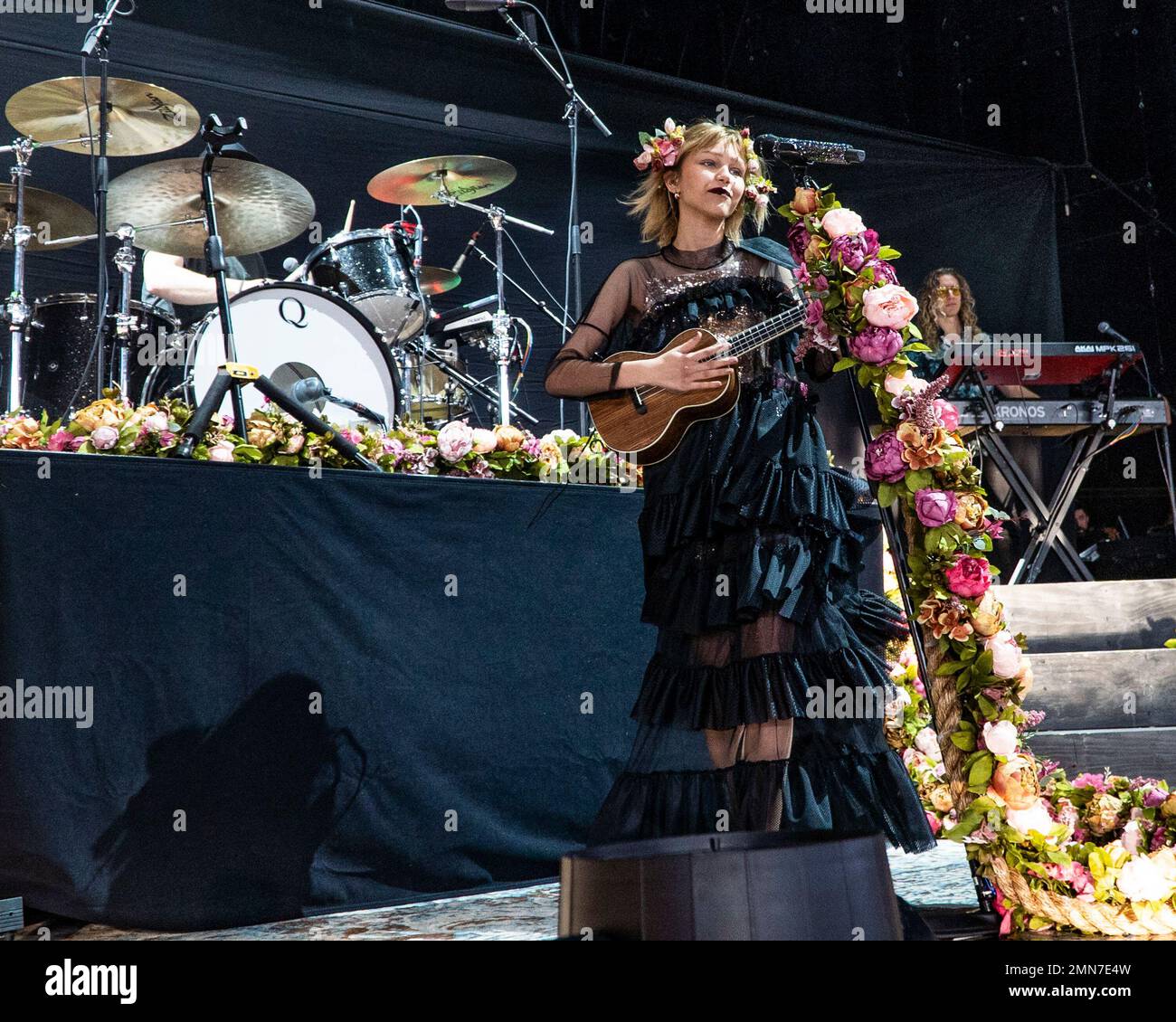 Fourteen-year-old American singer-songwriter Grace VanderWaal performs ...