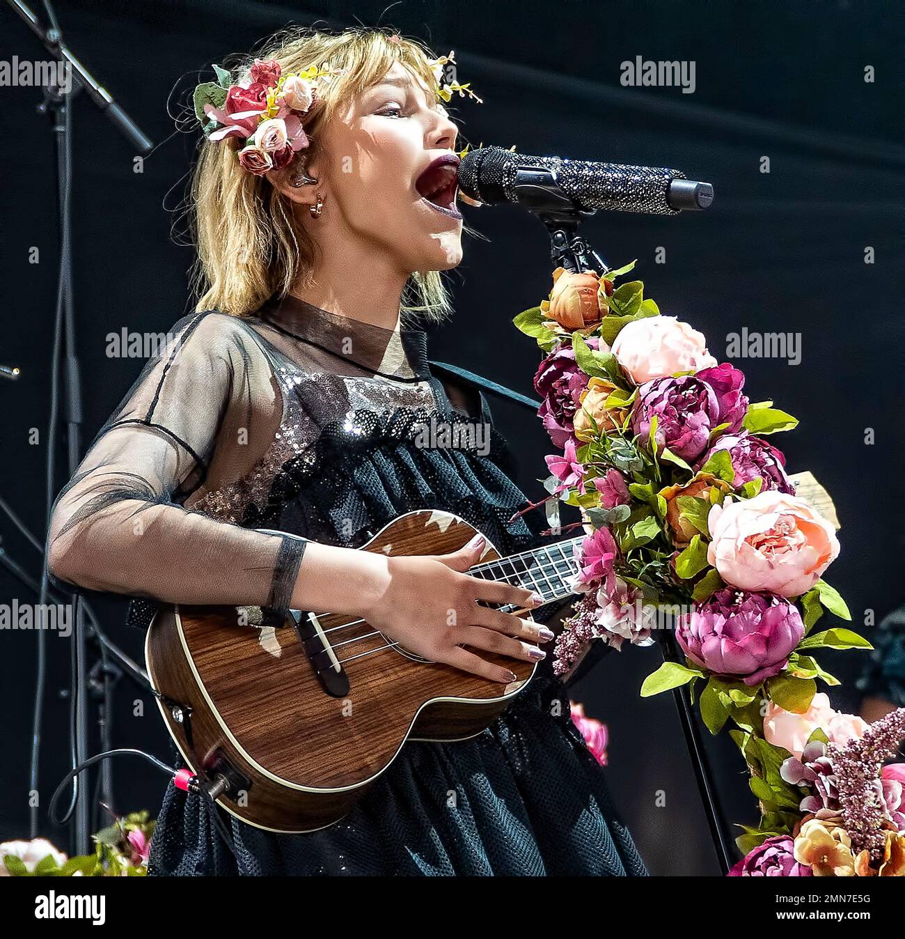 Fourteen-year-old American singer-songwriter Grace VanderWaal performs ...