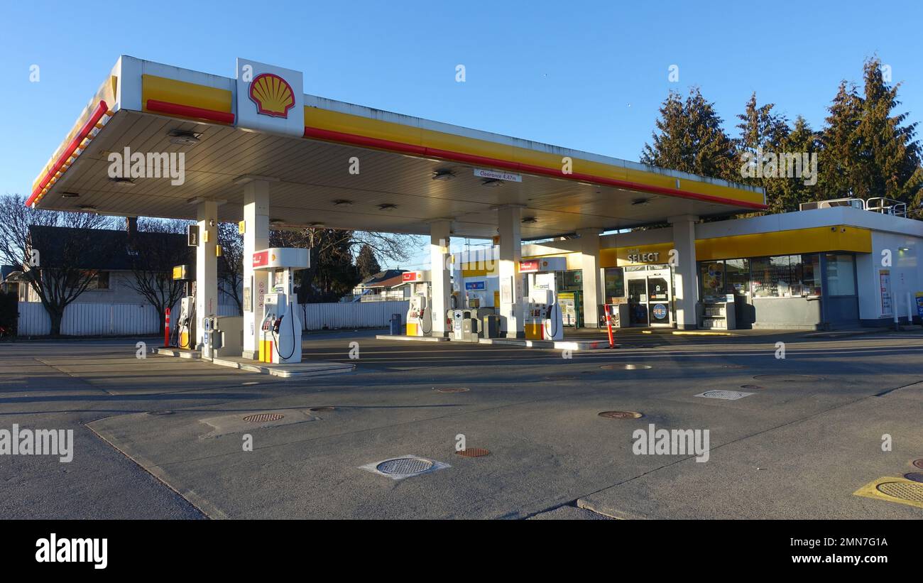 Shell gas station in canada hi-res stock photography and images - Alamy