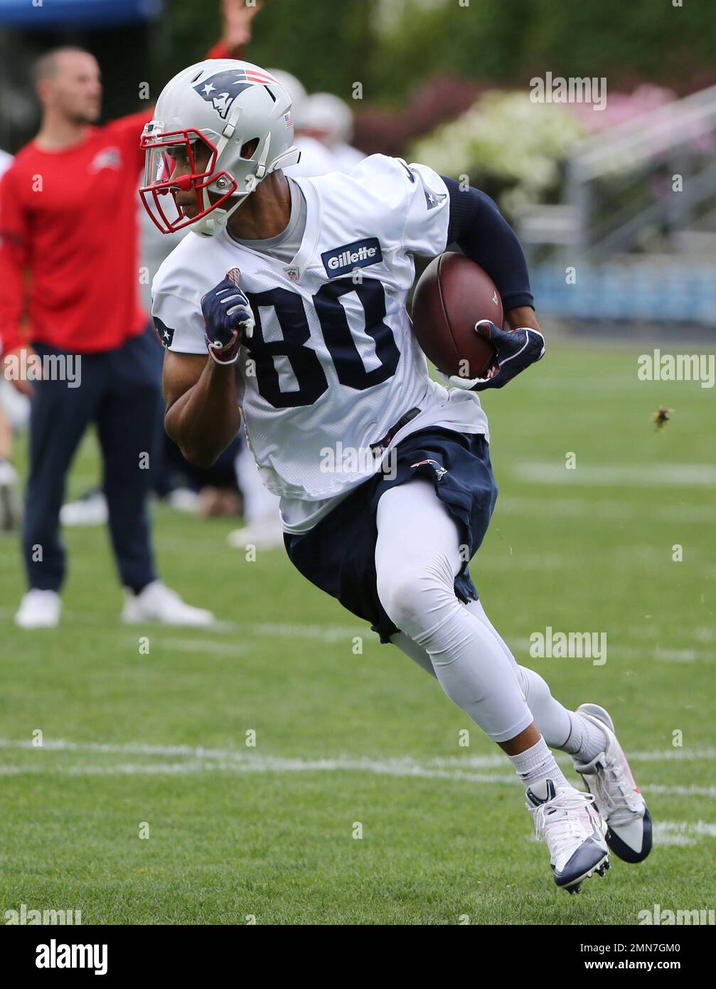 New England Patriots wide receiver Jordan Matthews (80) runs after ...
