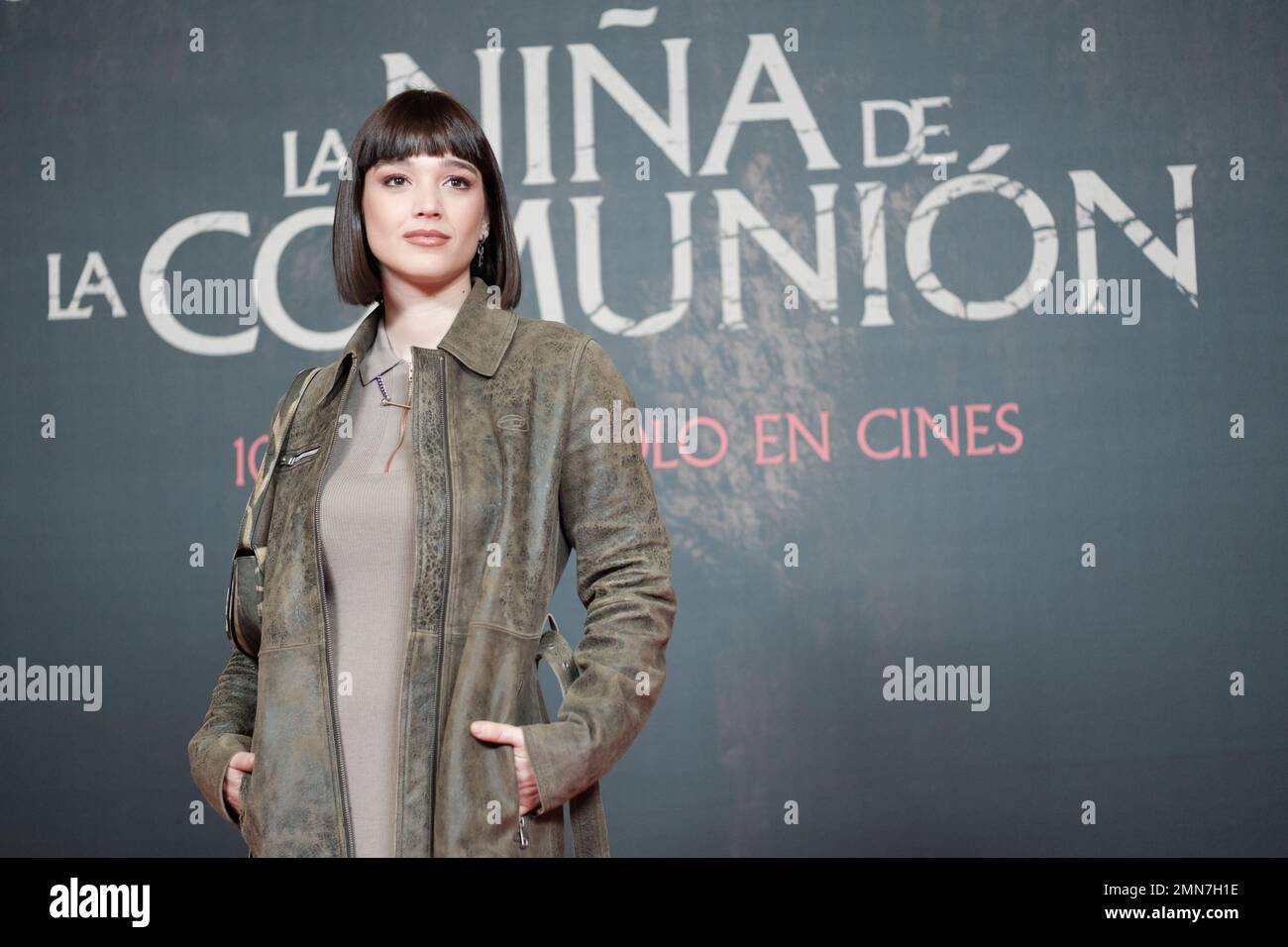 La nina de la communion hi-res stock photography and images - Alamy