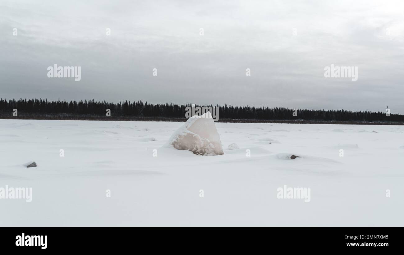 Ice triangular hi-res stock photography and images - Alamy