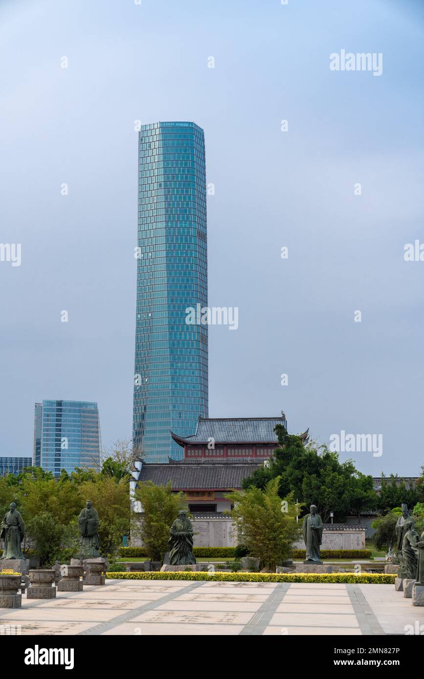Square shaped modern images hi-res stock photography and images - Alamy