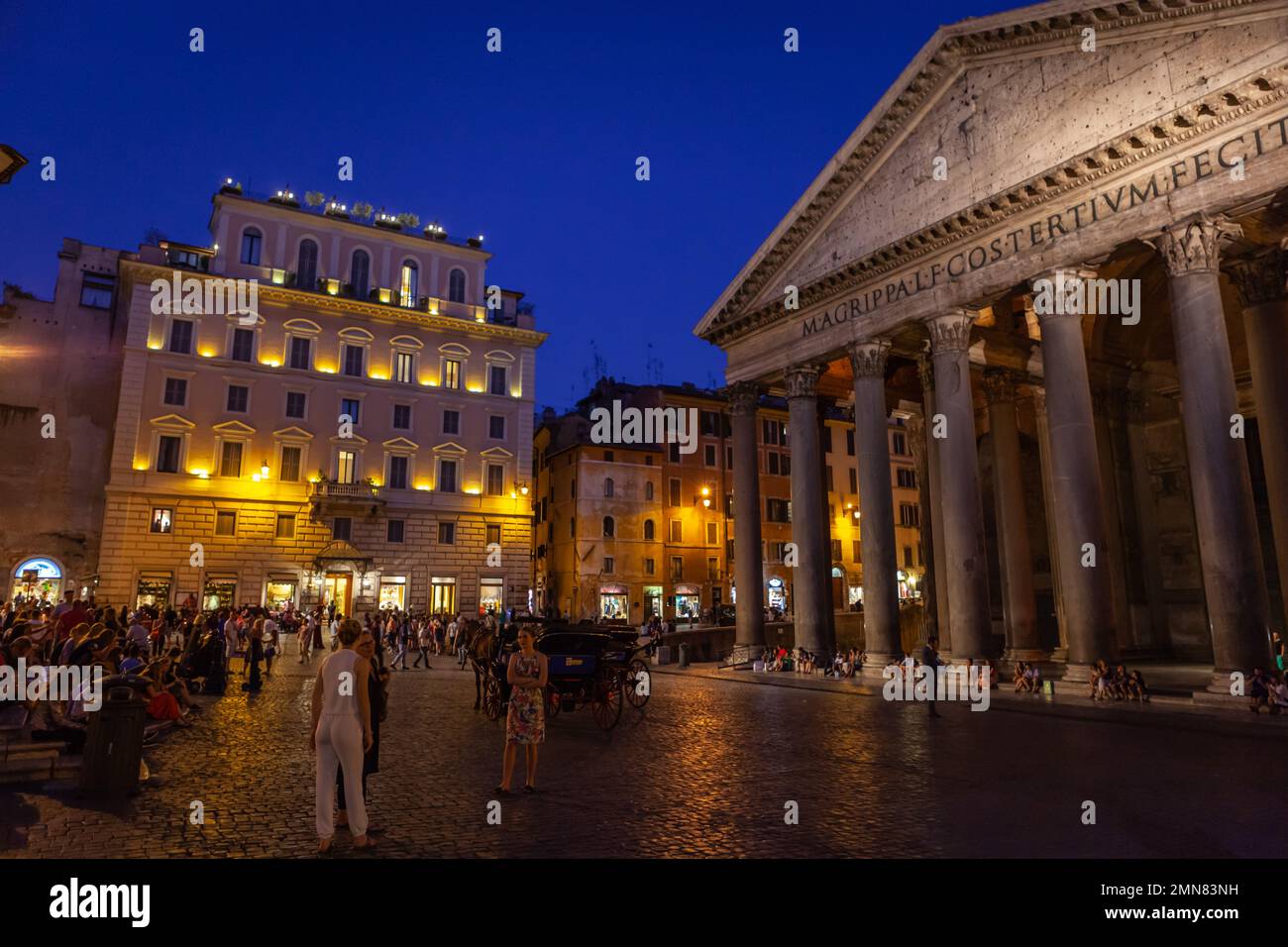 Pantheon plaza hi-res stock photography and images - Alamy