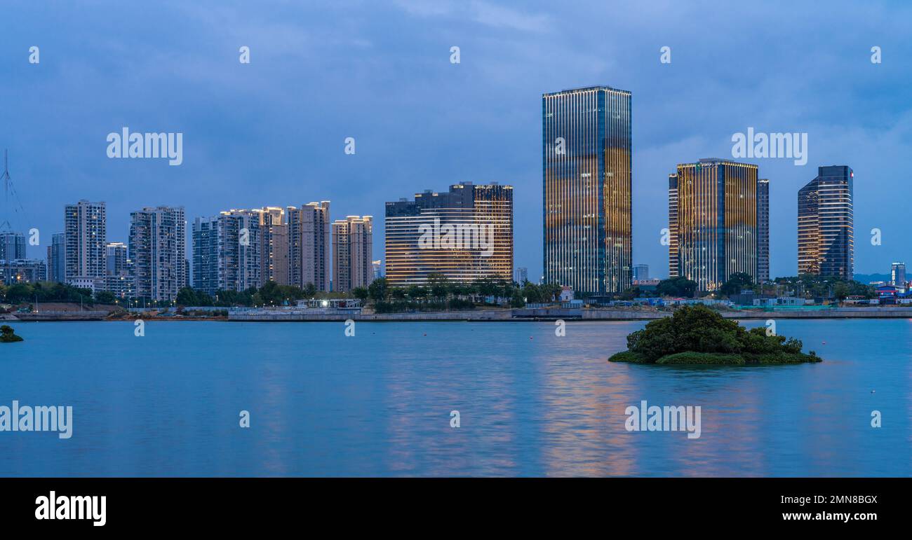 Xiamen haicang park lake show at night Stock Photo - Alamy