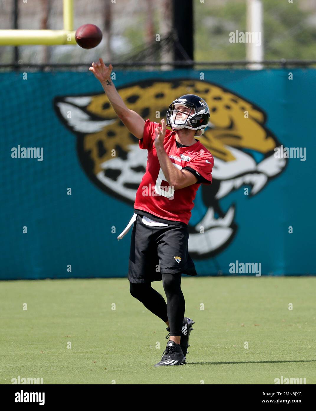 Jacksonville Jaguars quarterback Cody Kessler throws a pass during an ...