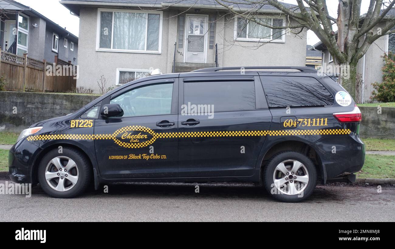 Black checker taxi canada hi-res stock photography and images - Alamy